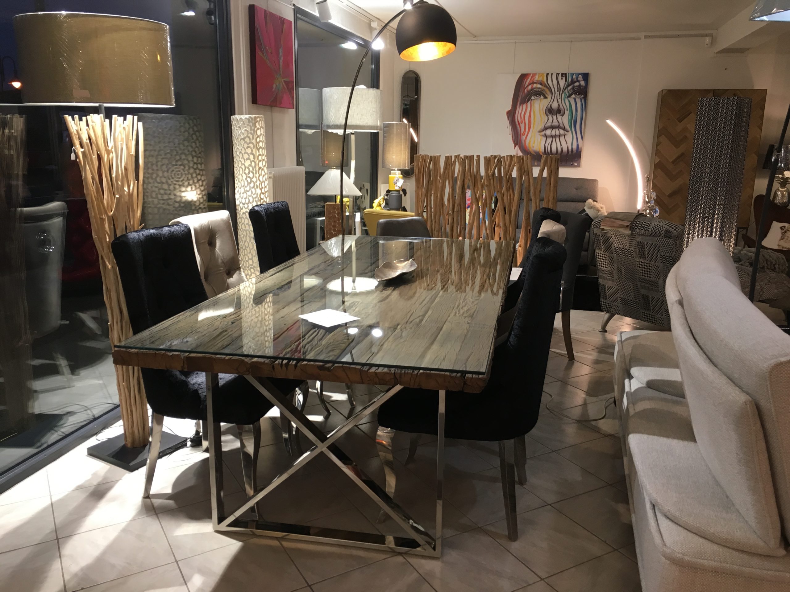 table-salle-a-manger-bois-brut-metal-chrome-plateau-verre-boisetdeco ...